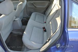 Blue Volkswagen Passat 2004 in Tallinn, with an engine capacity of 1.90 L and mileage of 290 thousand km for 3300 €, photo 12 on AUTOMOTO.COM.LV