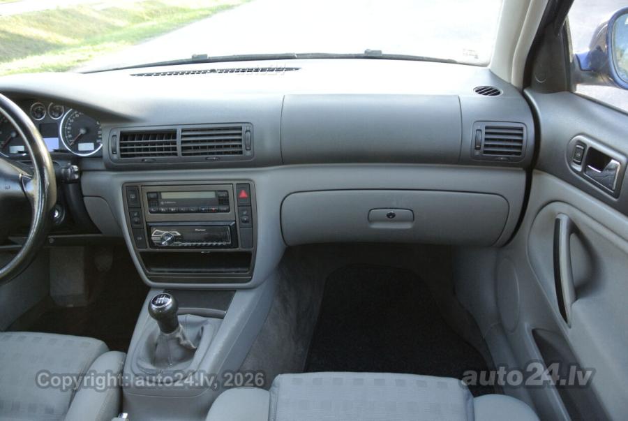 Blue Volkswagen Passat 2004 in Tallinn, with an engine capacity of 1.90 L and mileage of 290 thousand km for 3300 €, photo 14 on AUTOMOTO.COM.LV