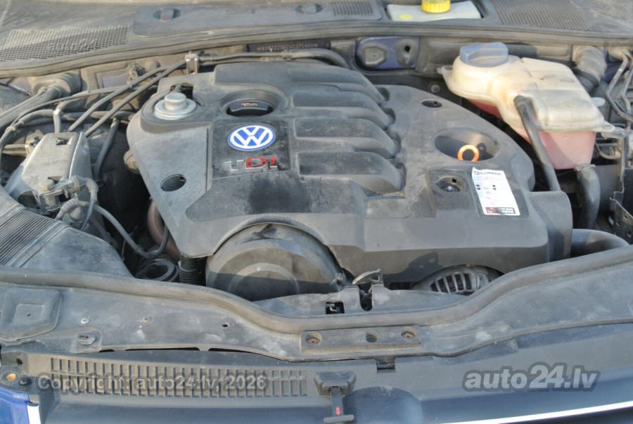 Blue Volkswagen Passat 2004 in Tallinn, with an engine capacity of 1.90 L and mileage of 290 thousand km for 3300 €, photo 15 on AUTOMOTO.COM.LV