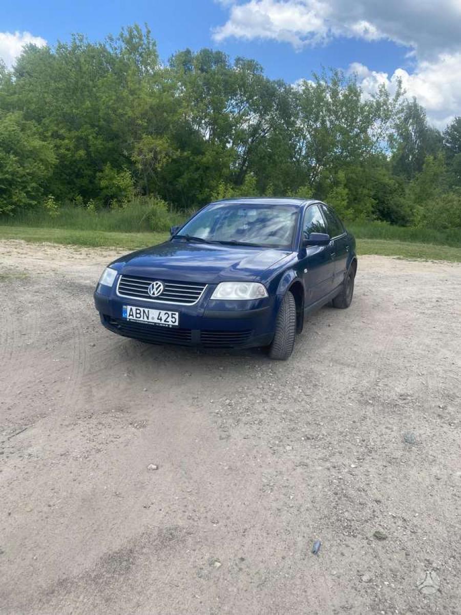 Zils Volkswagen Passat 2004 Viļņa, ar dzinēja tilpumu 1.78 L un nobraukumu 169 tūkst. km par 650 €, foto 1 vietnē AUTOMOTO.COM.LV