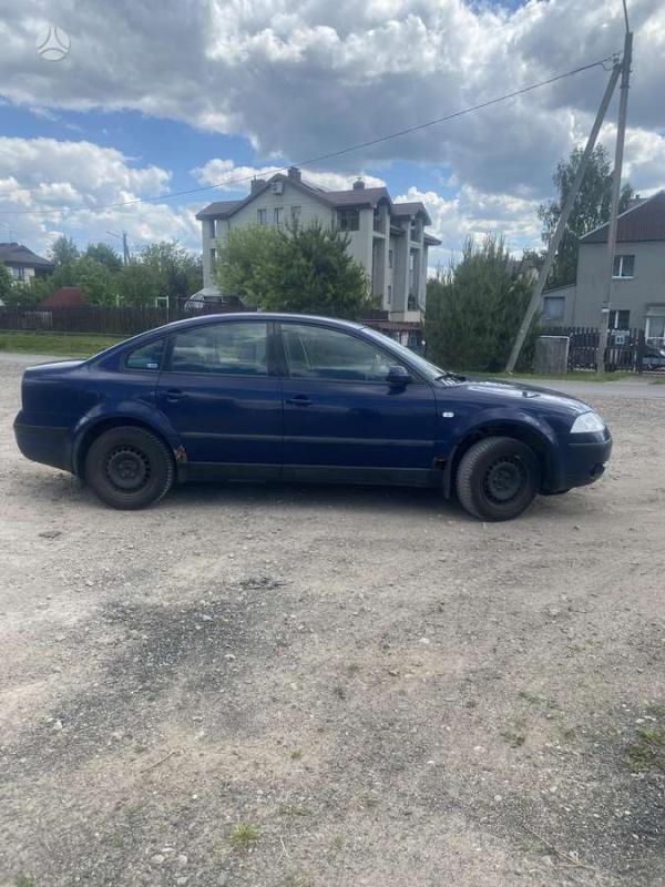 Zils Volkswagen Passat 2004 Viļņa, ar dzinēja tilpumu 1.78 L un nobraukumu 169 tūkst. km par 650 €, foto 3 vietnē AUTOMOTO.COM.LV