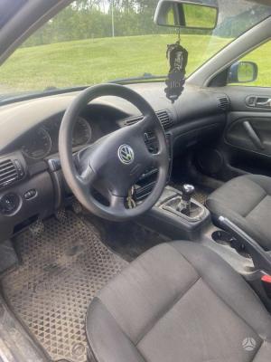 Zils Volkswagen Passat 2004 Viļņa, ar dzinēja tilpumu 1.78 L un nobraukumu 169 tūkst. km par 650 €, foto 7 vietnē AUTOMOTO.COM.LV