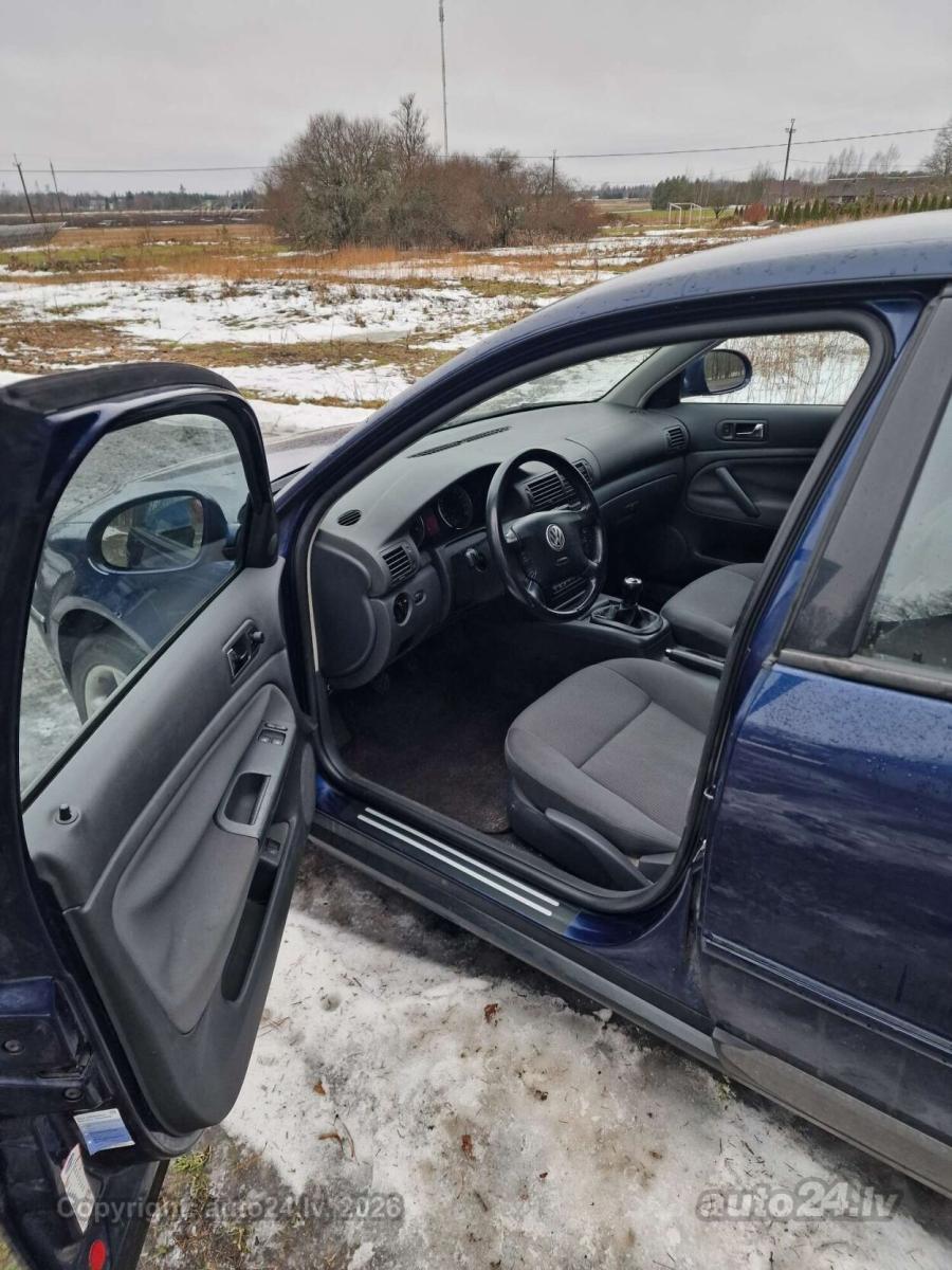 Zils Volkswagen Passat 2005 Pērnava, ar dzinēja tilpumu 2.00 L un nobraukumu 197 tūkst. km par 1050 €, foto 1 vietnē AUTOMOTO.COM.LV
