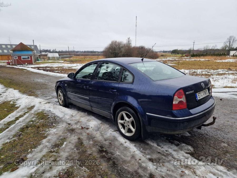 Синий Фольксваген Пассат 2005 в Пярну, объемом двигателя 2.00 л и пробегом 197 тыс. км за 1050 €, фото 12 на AUTOMOTO.COM.LV
