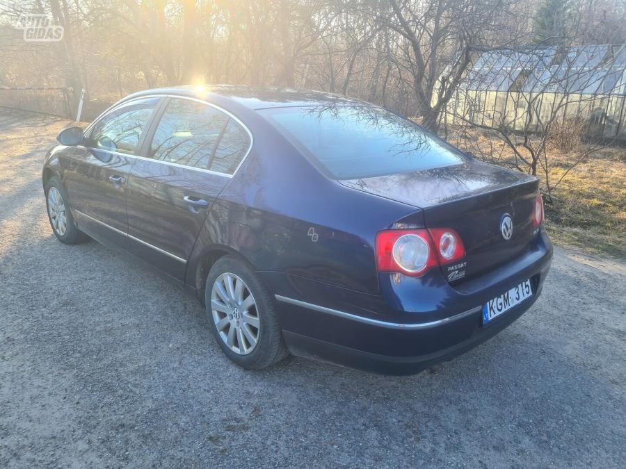 Zils Volkswagen Passat 2005 Klaipėda, ar dzinēja tilpumu 2.00 L un nobraukumu 326 tūkst. km par 1550 €, foto 3 vietnē AUTOMOTO.COM.LV