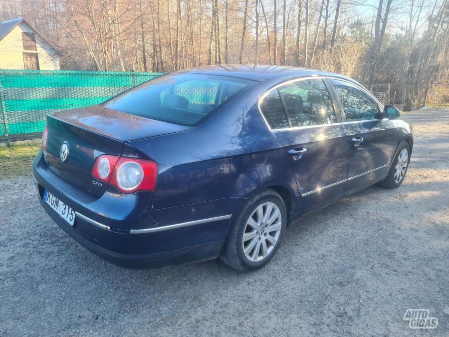 Zils Volkswagen Passat 2005 Klaipėda, ar dzinēja tilpumu 2.00 L un nobraukumu 326 tūkst. km par 1550 €, foto 4 vietnē AUTOMOTO.COM.LV