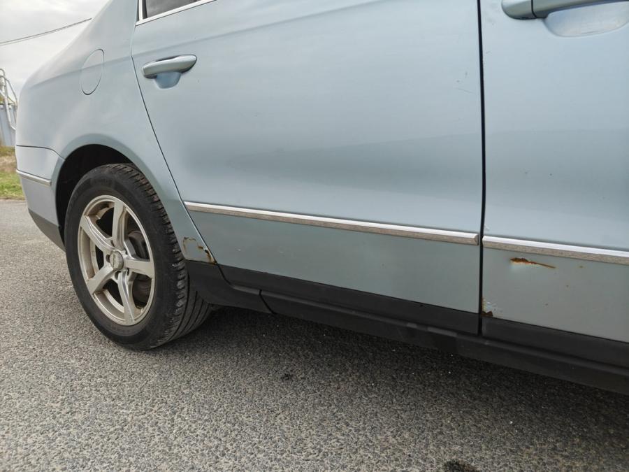 Zils Volkswagen Passat 2005 Jegeva, ar dzinēja tilpumu 2.00 L un nobraukumu 217 tūkst. km par 700 €, foto 27 vietnē AUTOMOTO.COM.LV