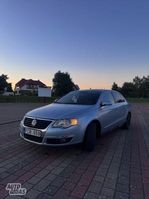 Blue Volkswagen Passat 2005 in Silute, with an engine capacity of 1.90 L and mileage of 252 thousand km for 2200 €, photo  on AUTOMOTO.COM.LV