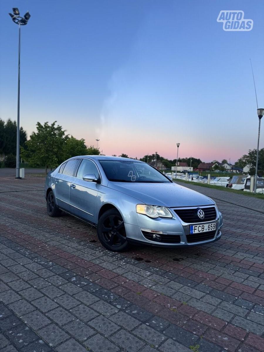 Blue Volkswagen Passat 2005 in Silute, with an engine capacity of 1.90 L and mileage of 252 thousand km for 2200 €, photo 3 on AUTOMOTO.COM.LV