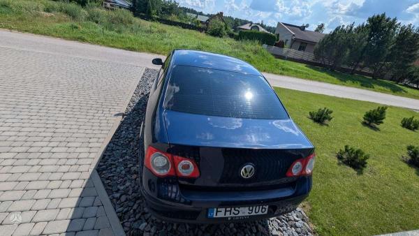 Zils Volkswagen Passat 2005 Kauņa, ar dzinēja tilpumu 1.90 L un nobraukumu 362 tūkst. km par 700 €, foto 2 vietnē AUTOMOTO.COM.LV