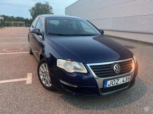 Blue Volkswagen Passat 2005 in Vilnius, with an engine capacity of 1.98 L and mileage of 344 thousand km for 800 €, photo 3 on AUTOMOTO.COM.LV