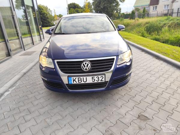 Zils Volkswagen Passat 2005 Telšiai, ar dzinēja tilpumu 2.00 L un nobraukumu 153 tūkst. km par 1750 €, foto 2 vietnē AUTOMOTO.COM.LV