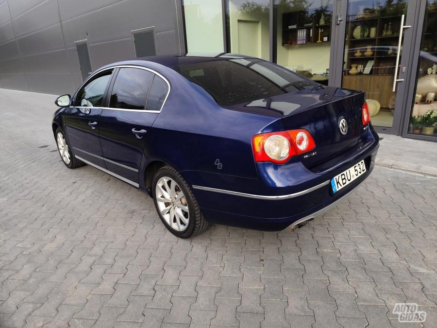 Blue Volkswagen Passat 2005 in Telschi, with an engine capacity of 2.00 L and mileage of 153 thousand km for 1750 €, photo 8 on AUTOMOTO.COM.LV