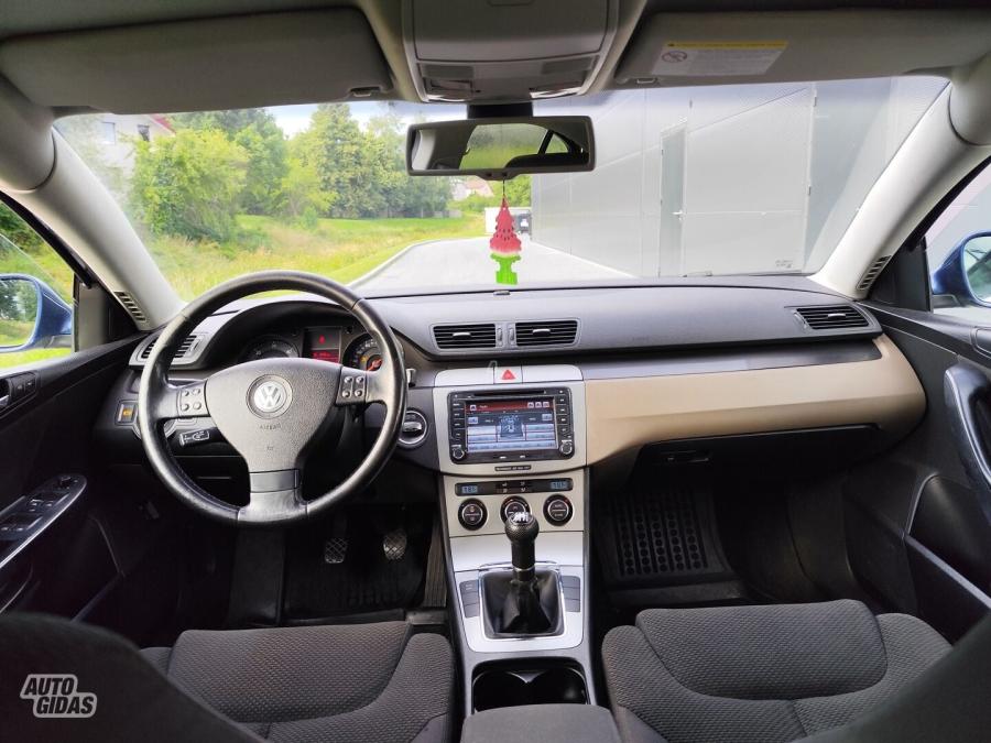 Blue Volkswagen Passat 2005 in Telschi, with an engine capacity of 2.00 L and mileage of 153 thousand km for 1750 €, photo 14 on AUTOMOTO.COM.LV
