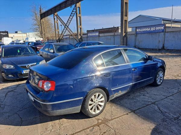 Zils Volkswagen Passat 2005 Tallina, ar dzinēja tilpumu 1.60 L un nobraukumu 321 tūkst. km par 499 €, foto 10 vietnē AUTOMOTO.COM.LV