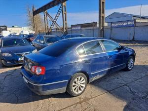 Blue Volkswagen Passat 2005 in Tallinn, with an engine capacity of 1.60 L and mileage of 321 thousand km for 499 €, photo 11 on AUTOMOTO.COM.LV