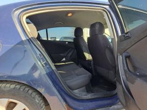 Blue Volkswagen Passat 2005 in Tallinn, with an engine capacity of 1.60 L and mileage of 321 thousand km for 499 €, photo 15 on AUTOMOTO.COM.LV