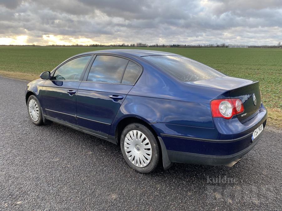 Blue Volkswagen Passat 2006 in Rakvere, with an engine capacity of 0.00 L and mileage of 178 thousand km for 700 €, photo 4 on AUTOMOTO.COM.LV