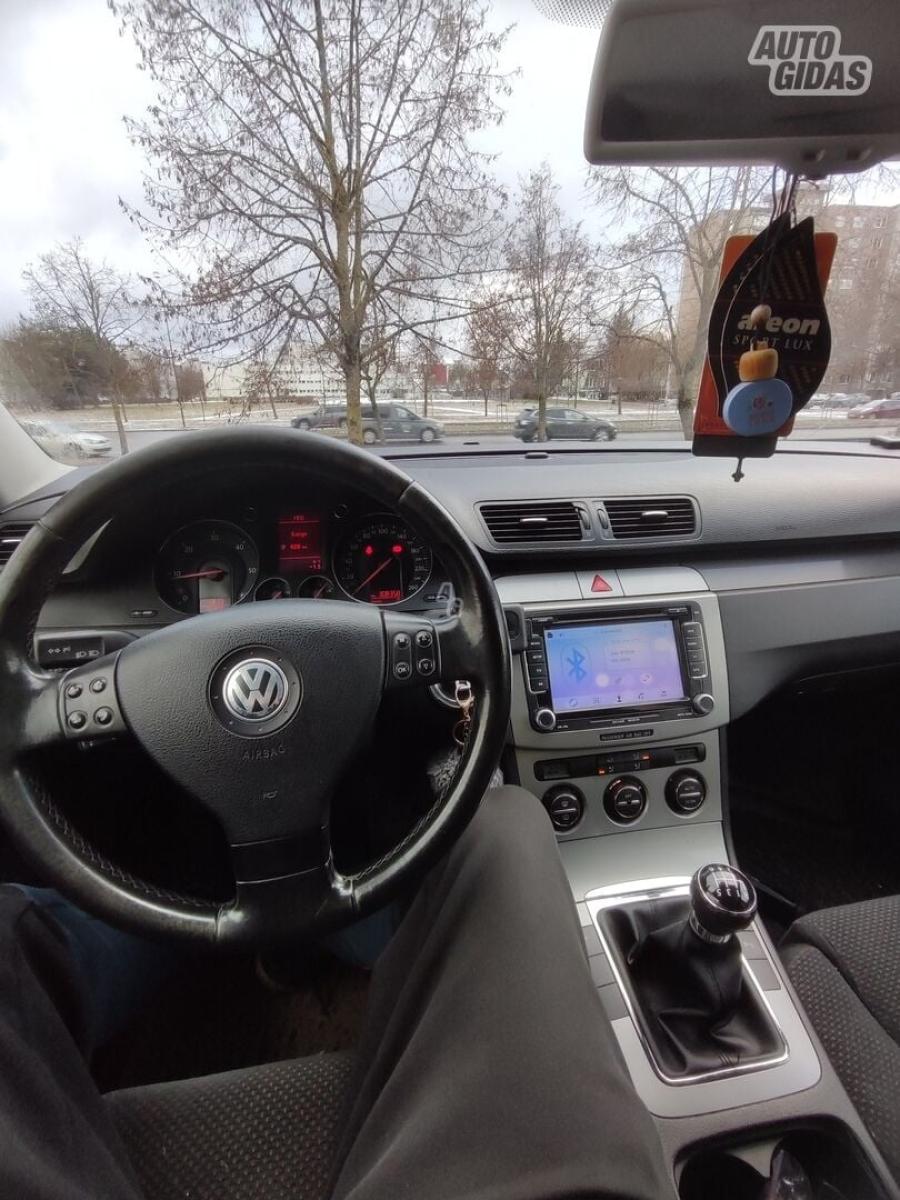 Zils Volkswagen Passat 2006 Kauņa, ar dzinēja tilpumu 2.00 L un nobraukumu 308 tūkst. km par 1200 €, foto 6 vietnē AUTOMOTO.COM.LV
