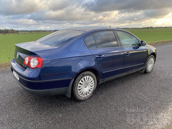 Zils Volkswagen Passat 2006 Rakvere, ar dzinēja tilpumu 0.00 L un nobraukumu 179 tūkst. km par 700 €, foto 3 vietnē AUTOMOTO.COM.LV