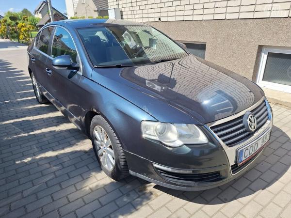 Zils Volkswagen Passat 2006 Vilkaviškis, ar dzinēja tilpumu 1.90 L un nobraukumu 420 tūkst. km par 550 €, foto 2 vietnē AUTOMOTO.COM.LV