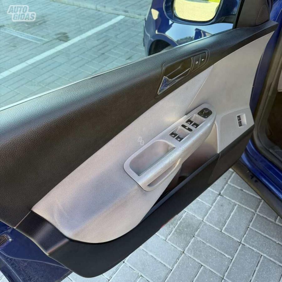 Zils Volkswagen Passat 2006 Kaišiadorys, ar dzinēja tilpumu 2.00 L un nobraukumu 290 tūkst. km par 2950 €, foto 21 vietnē AUTOMOTO.COM.LV