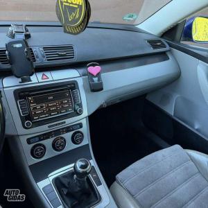 Zils Volkswagen Passat 2006 Kaišiadorys, ar dzinēja tilpumu 2.00 L un nobraukumu 290 tūkst. km par 2950 €, foto 26 vietnē AUTOMOTO.COM.LV