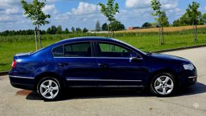 Blue Volkswagen Passat 2006 in Siauliai, with an engine capacity of 1.90 L and mileage of 257 thousand km for 1900 €, photo 7 on AUTOMOTO.COM.LV