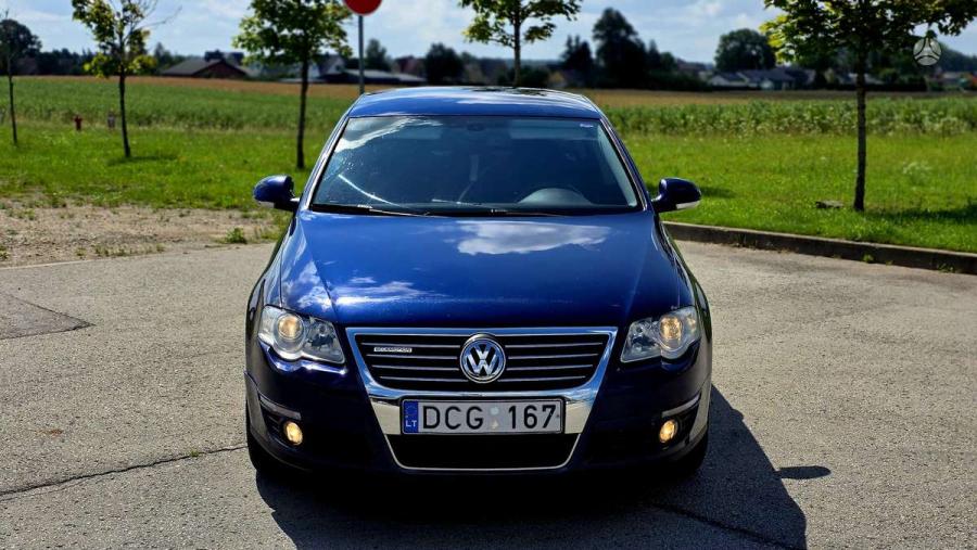 Blue Volkswagen Passat 2006 in Siauliai, with an engine capacity of 1.90 L and mileage of 257 thousand km for 1900 €, photo 10 on AUTOMOTO.COM.LV