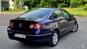 Blue Volkswagen Passat 2006 in Siauliai, with an engine capacity of 1.90 L and mileage of 257 thousand km for 1900 €, photo 14 on AUTOMOTO.COM.LV