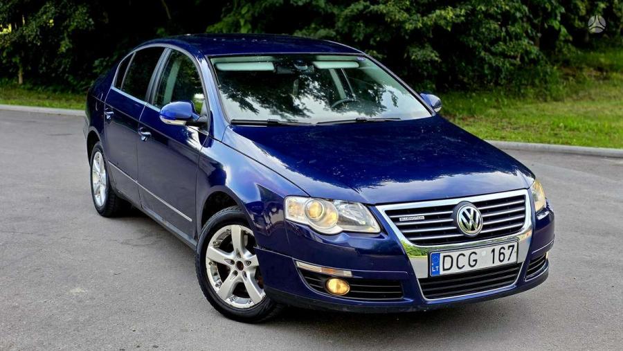 Blue Volkswagen Passat 2006 in Siauliai, with an engine capacity of 1.90 L and mileage of 257 thousand km for 1900 €, photo 15 on AUTOMOTO.COM.LV