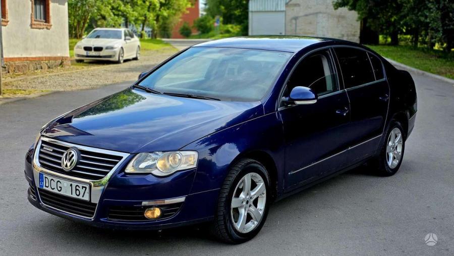 Blue Volkswagen Passat 2006 in Siauliai, with an engine capacity of 1.90 L and mileage of 257 thousand km for 1900 €, photo 16 on AUTOMOTO.COM.LV