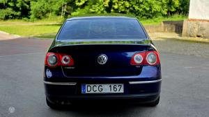 Blue Volkswagen Passat 2006 in Siauliai, with an engine capacity of 1.90 L and mileage of 257 thousand km for 1900 €, photo 21 on AUTOMOTO.COM.LV