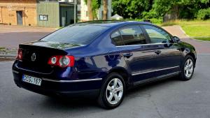 Blue Volkswagen Passat 2006 in Siauliai, with an engine capacity of 1.90 L and mileage of 257 thousand km for 1900 €, photo 22 on AUTOMOTO.COM.LV