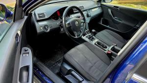Blue Volkswagen Passat 2006 in Siauliai, with an engine capacity of 1.90 L and mileage of 257 thousand km for 1900 €, photo 31 on AUTOMOTO.COM.LV