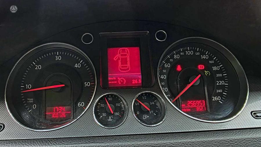 Blue Volkswagen Passat 2006 in Siauliai, with an engine capacity of 1.90 L and mileage of 257 thousand km for 1900 €, photo 36 on AUTOMOTO.COM.LV