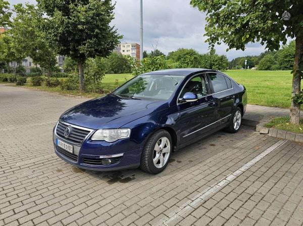 Volkswagen Passat 2006 in Vilnius on AUTOMOTO.COM.LV Blue Volkswagen Passat 2006 in Vilnius, with an engine capacity of 1.98 L and mileage of 237 thousand km for 1599 €, photo 1 on AUTOMOTO.COM.LV