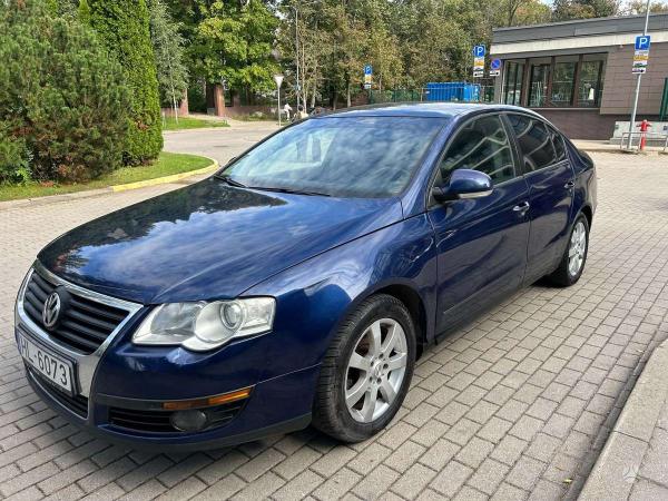 Фольксваген Пассат 2006 в Вильнюс на AUTOMOTO.COM.LV Синий Фольксваген Пассат 2006 в Вильнюс, объемом двигателя 1.60 л и пробегом 271 тыс. км за 1250 €, фото 1 на AUTOMOTO.COM.LV