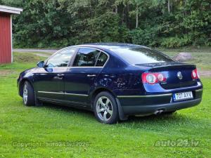 Zils Volkswagen Passat 2007 Viljandi, ar dzinēja tilpumu 2.00 L un nobraukumu 349 tūkst. km par 2900 €, foto 5 vietnē AUTOMOTO.COM.LV