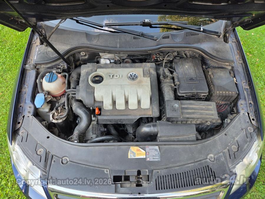 Zils Volkswagen Passat 2007 Viljandi, ar dzinēja tilpumu 2.00 L un nobraukumu 349 tūkst. km par 2900 €, foto 9 vietnē AUTOMOTO.COM.LV
