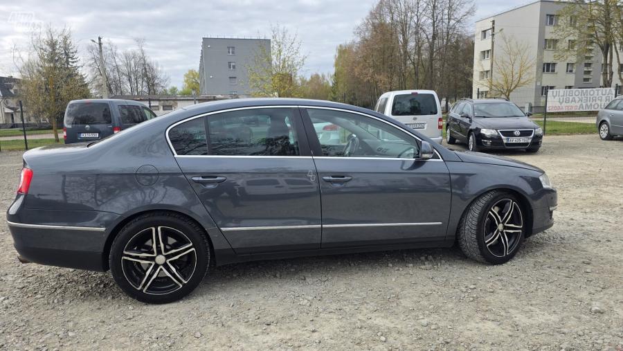 Zils Volkswagen Passat 2008 Vilkaviškis, ar dzinēja tilpumu 3.20 L un nobraukumu 236 tūkst. km par 3250 €, foto 7 vietnē AUTOMOTO.COM.LV