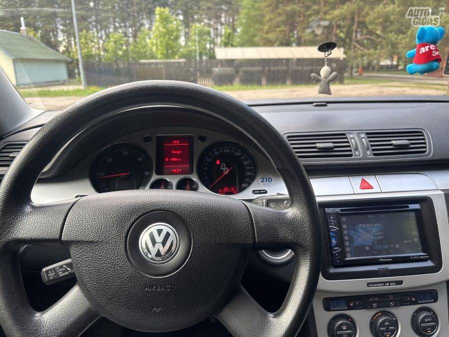 Zils Volkswagen Passat 2008 Biržai, ar dzinēja tilpumu 2.00 L un nobraukumu 281 tūkst. km par 2200 €, foto 14 vietnē AUTOMOTO.COM.LV