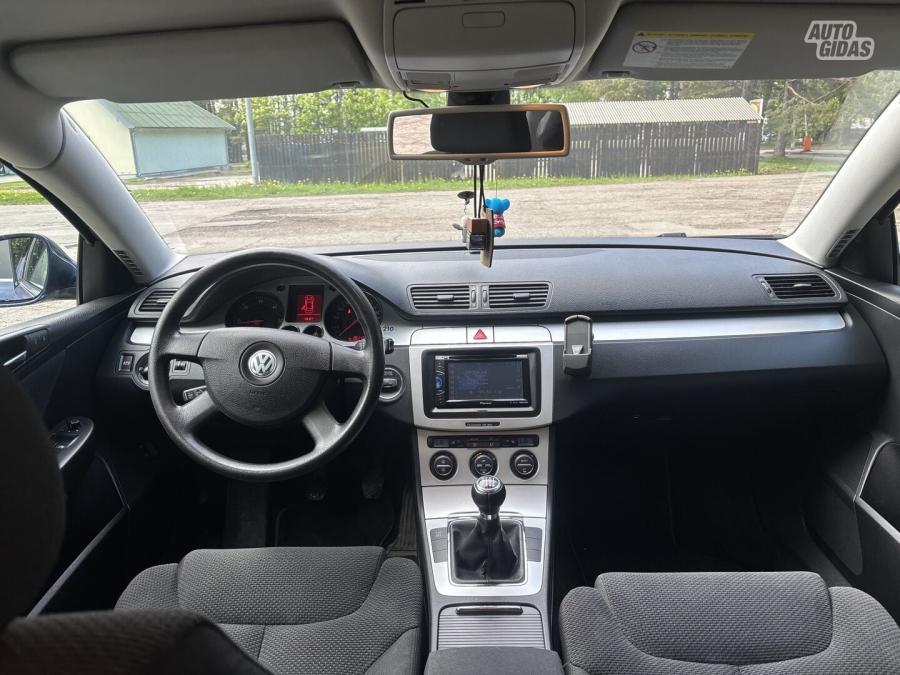 Zils Volkswagen Passat 2008 Biržai, ar dzinēja tilpumu 2.00 L un nobraukumu 281 tūkst. km par 2200 €, foto 15 vietnē AUTOMOTO.COM.LV