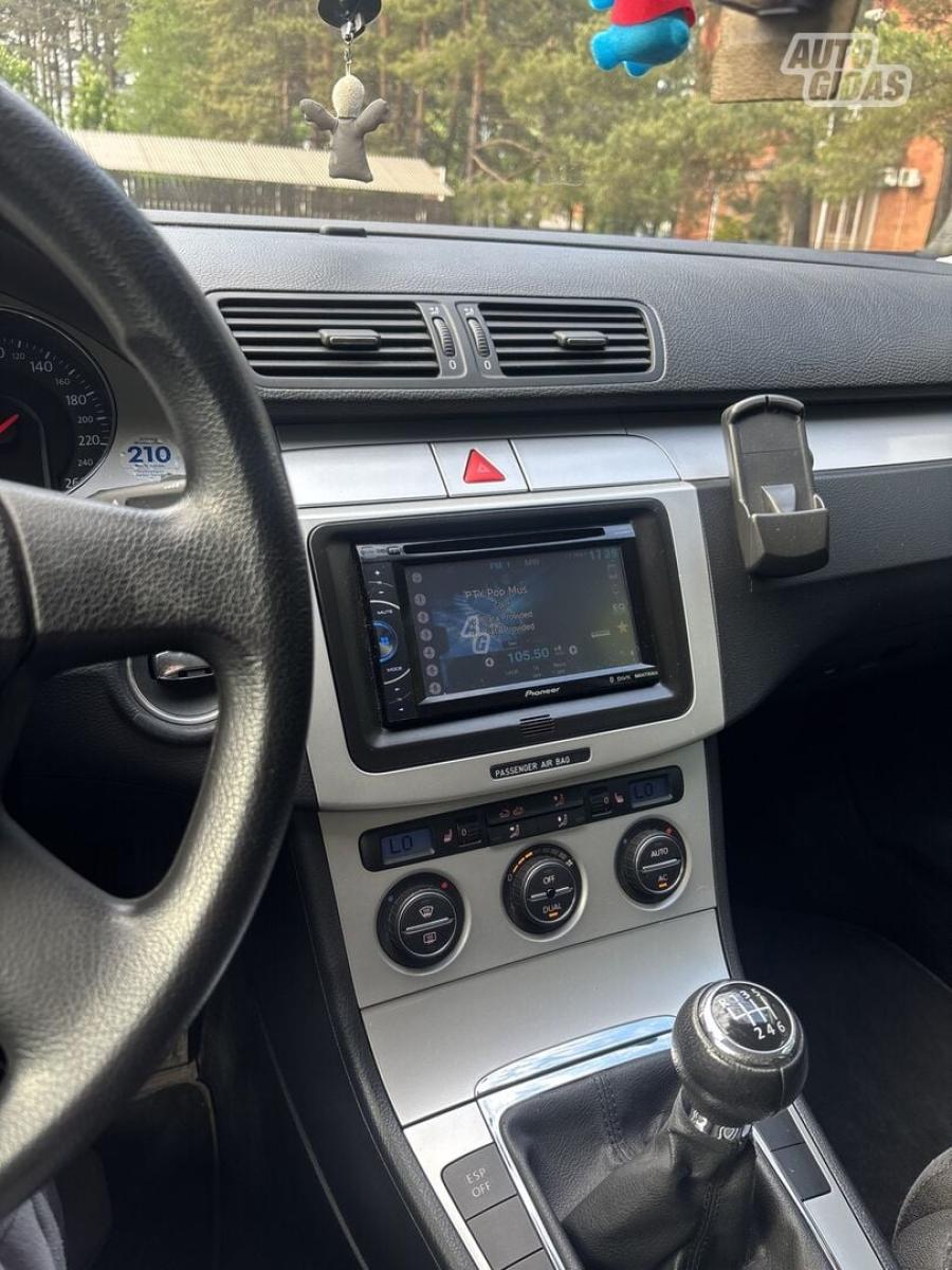 Zils Volkswagen Passat 2008 Biržai, ar dzinēja tilpumu 2.00 L un nobraukumu 281 tūkst. km par 2200 €, foto 16 vietnē AUTOMOTO.COM.LV