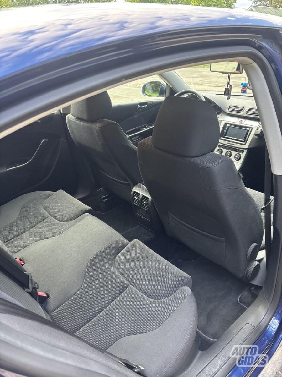 Zils Volkswagen Passat 2008 Biržai, ar dzinēja tilpumu 2.00 L un nobraukumu 281 tūkst. km par 2200 €, foto 18 vietnē AUTOMOTO.COM.LV
