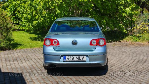 Zils Volkswagen Passat 2009 Tallina, ar dzinēja tilpumu 2.00 L un nobraukumu 76 tūkst. km par 10500 €, foto 5 vietnē AUTOMOTO.COM.LV