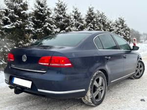 Blue Volkswagen Passat 2010 in Kaunas, with an engine capacity of 1.80 L and mileage of 190 thousand km for 2950 €, photo 4 on AUTOMOTO.COM.LV