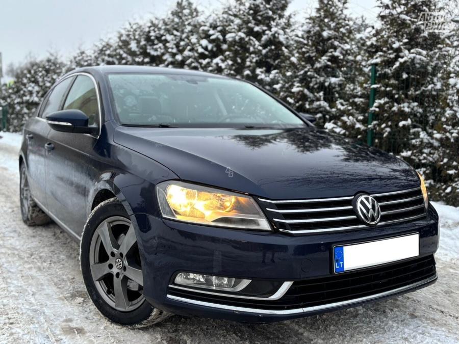 Blue Volkswagen Passat 2010 in Kaunas, with an engine capacity of 1.80 L and mileage of 190 thousand km for 2950 €, photo 5 on AUTOMOTO.COM.LV