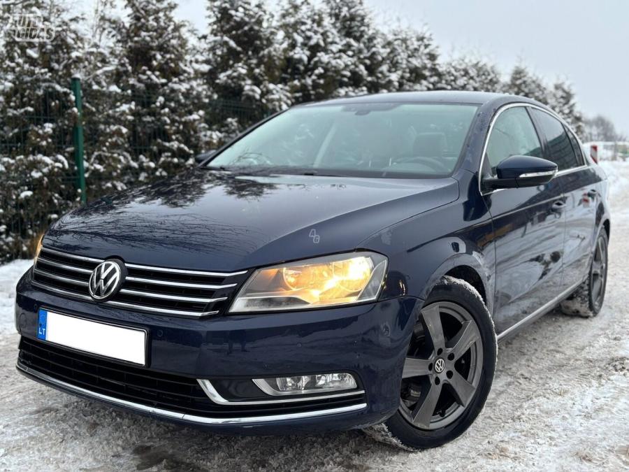 Blue Volkswagen Passat 2010 in Kaunas, with an engine capacity of 1.80 L and mileage of 190 thousand km for 2950 €, photo 6 on AUTOMOTO.COM.LV