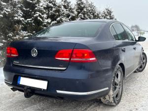 Blue Volkswagen Passat 2010 in Kaunas, with an engine capacity of 1.80 L and mileage of 190 thousand km for 2950 €, photo 8 on AUTOMOTO.COM.LV